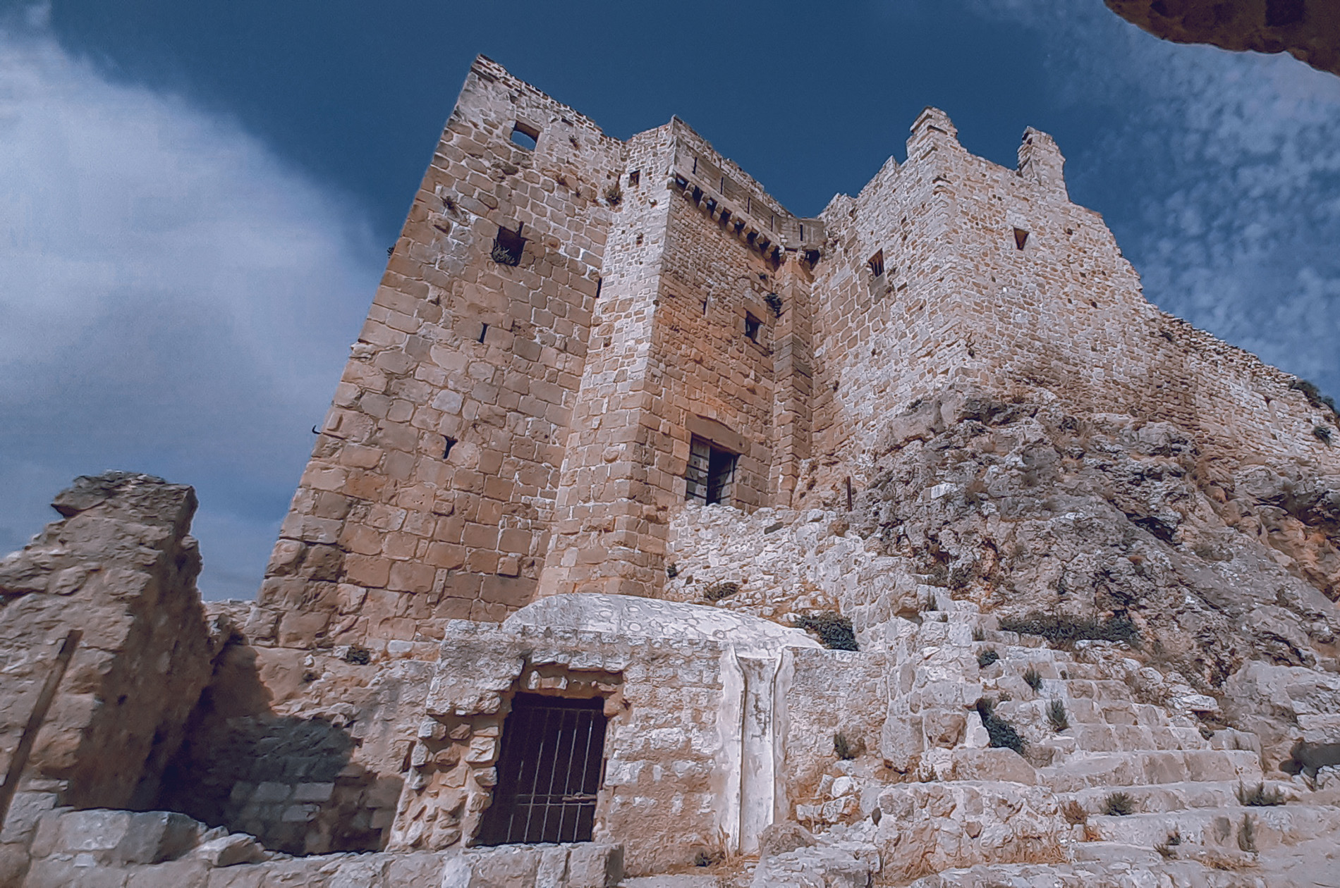 Ismaili Fortresses in Syria – Arabic and Islamic Thought Lecture Series